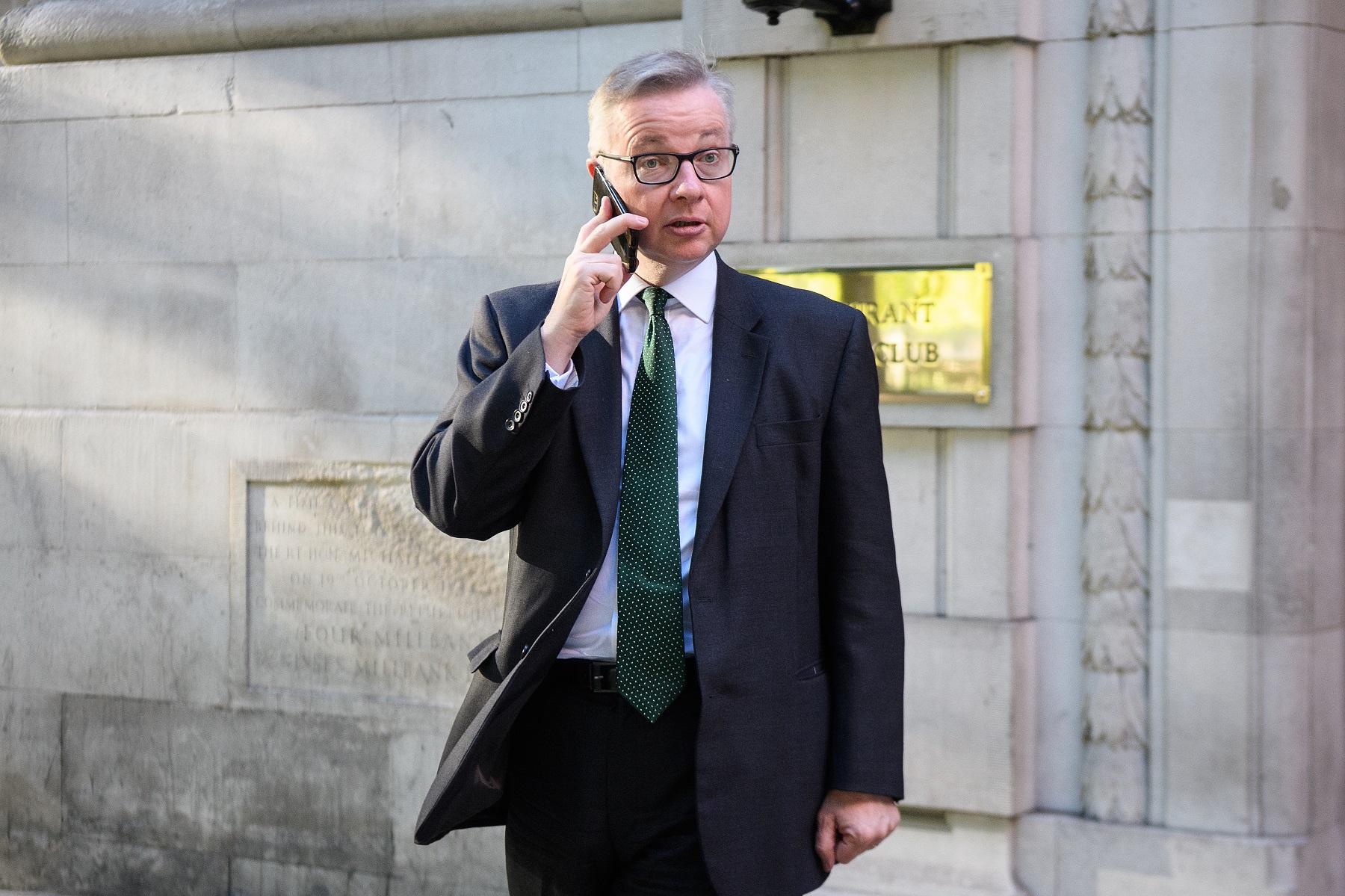 UK backs Shell’s plan to leave some North Sea installations in place ...