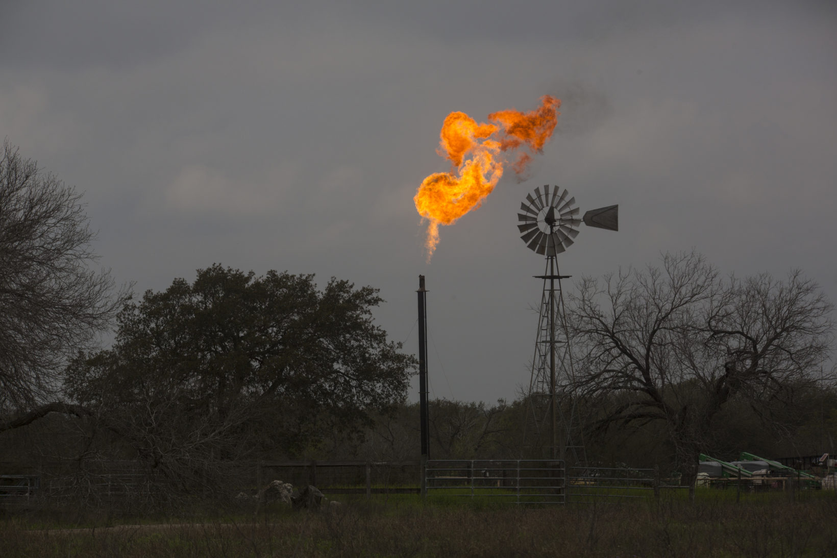 Exxon and BP among worst for flaring in US oil fields despite green ... Exxon and BP among worst for flaring in US oil fields despite green ...