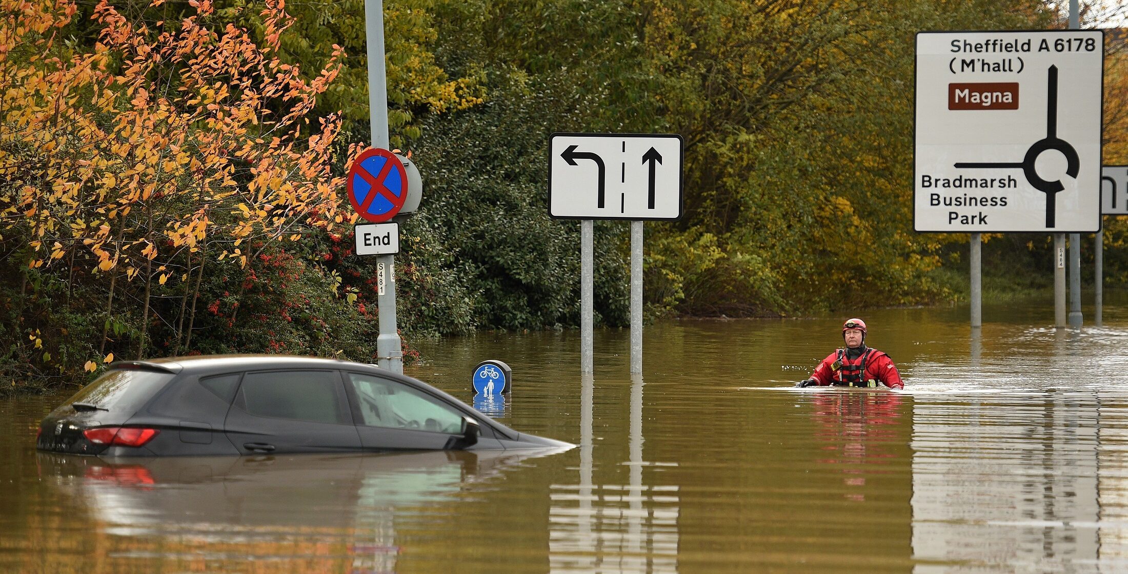Over 1,000 of England's private flood defences were in poor condition ...